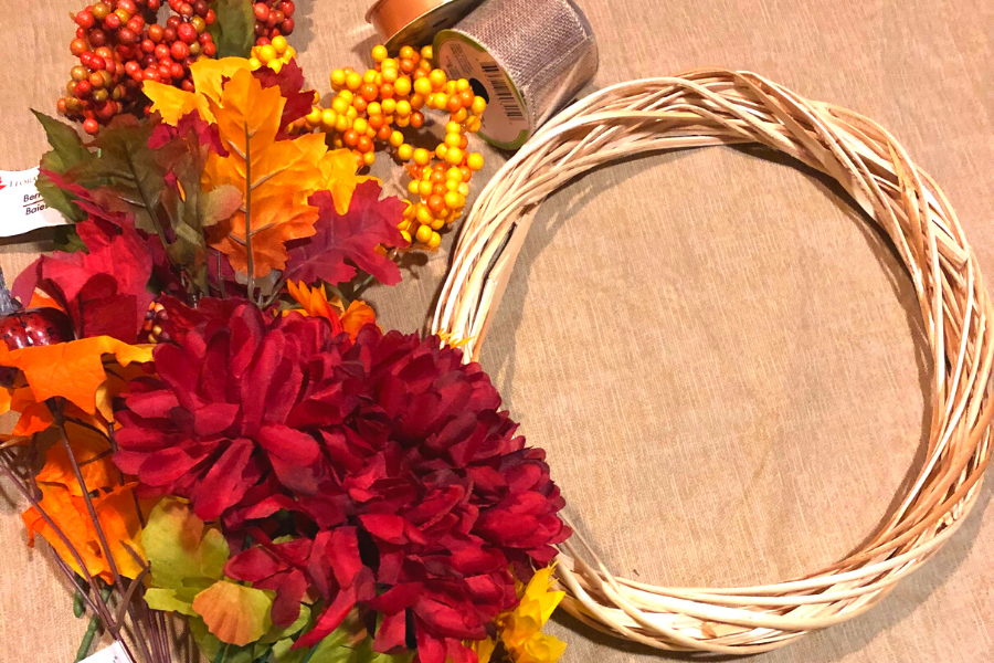 Easy DIY Fall Wreath That Is Simply Gorgeous • Start with the Bed